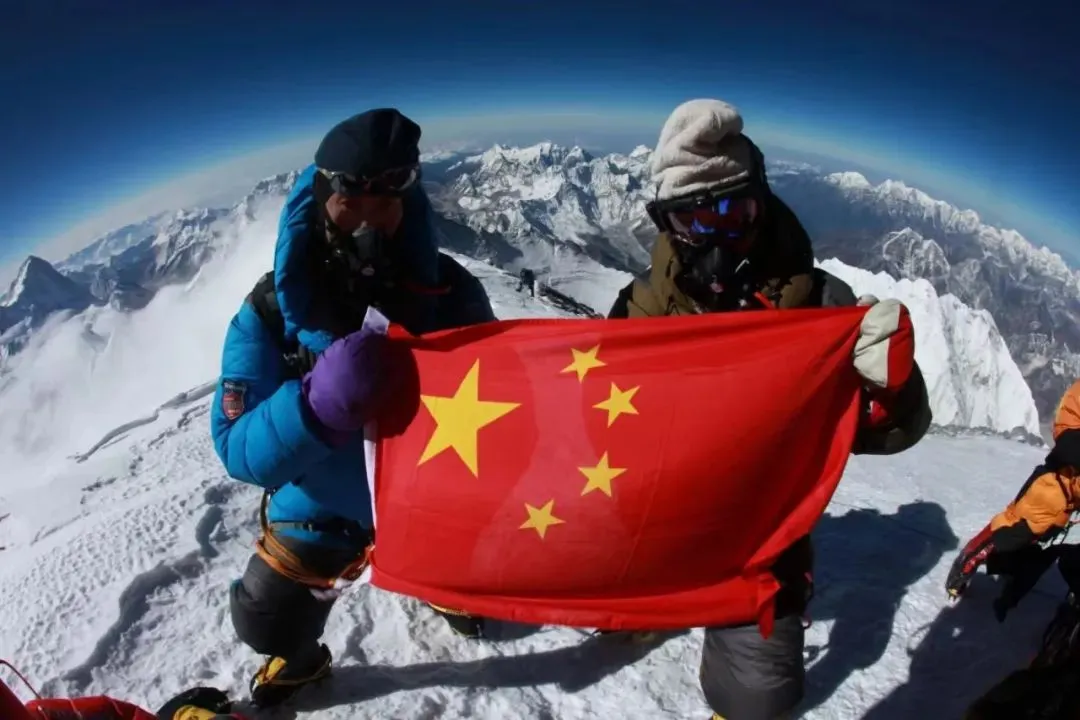 登珠峰潜深海，时空组学技术助力探索四极生命奥秘 - 华大时空